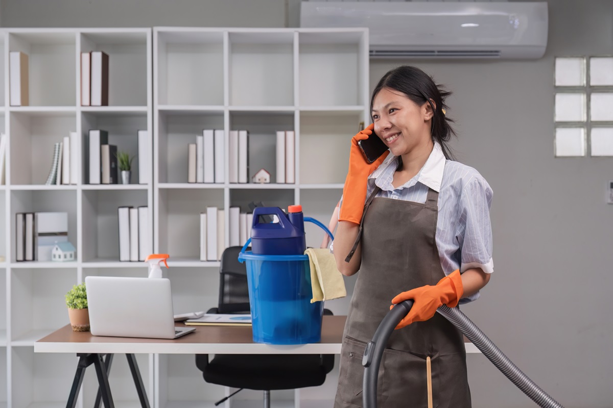 What Qualities Define Top Commercial Floor Cleaners? - Cleaniful